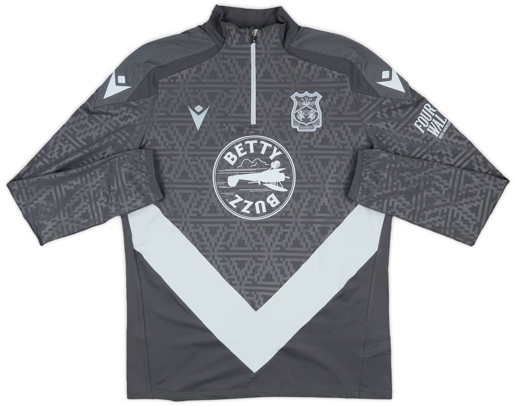 2024-25 Wrexham Macron 1/4 Zip Training Top