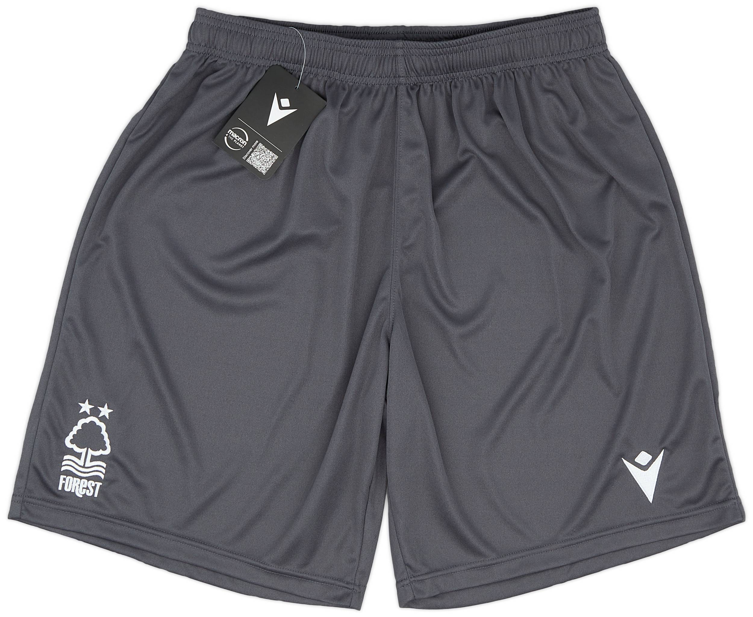 2022-23 Nottingham Forest Macron Training Shorts (XXL)