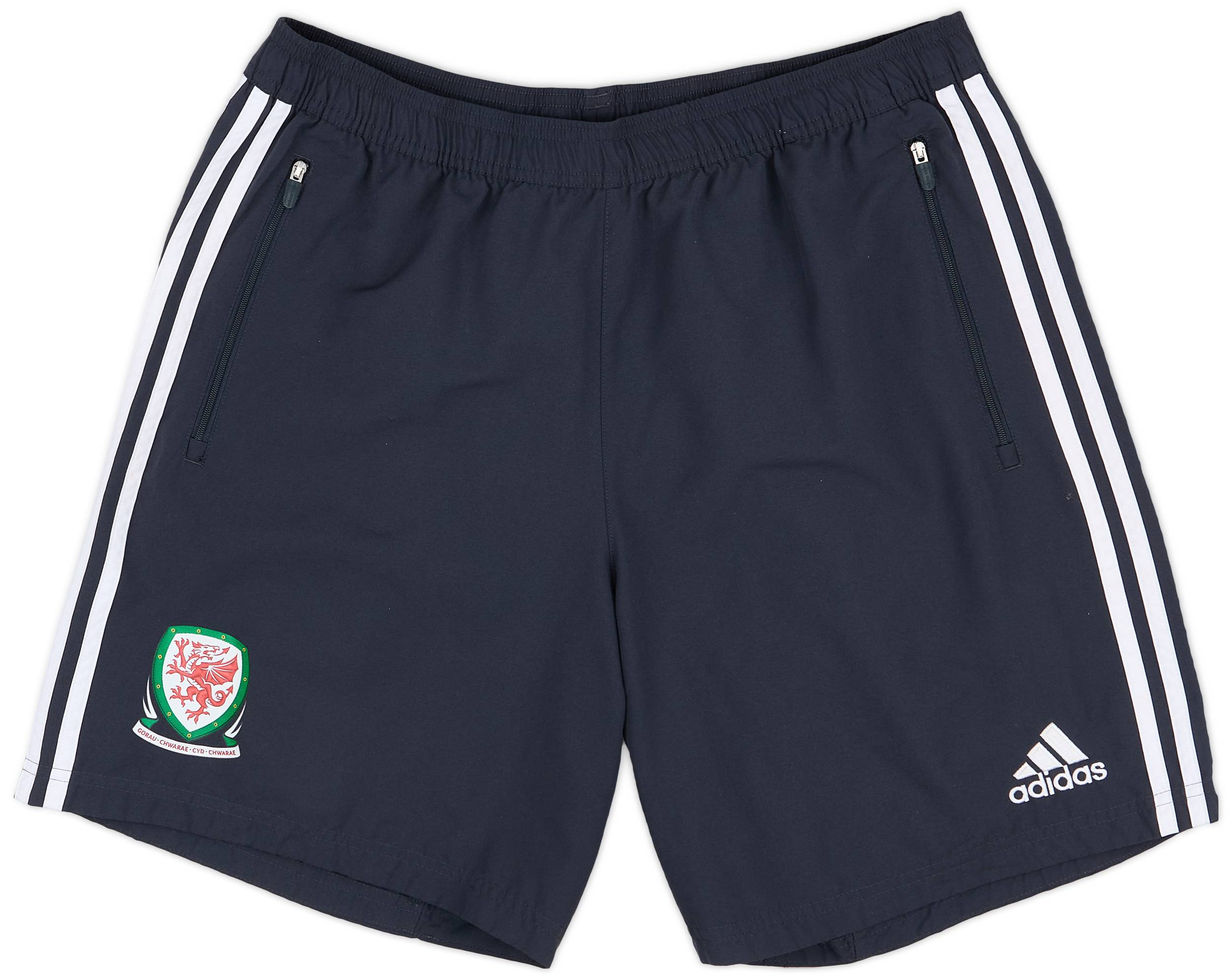 2014-15 Wales adidas Travel Shorts - 7/10