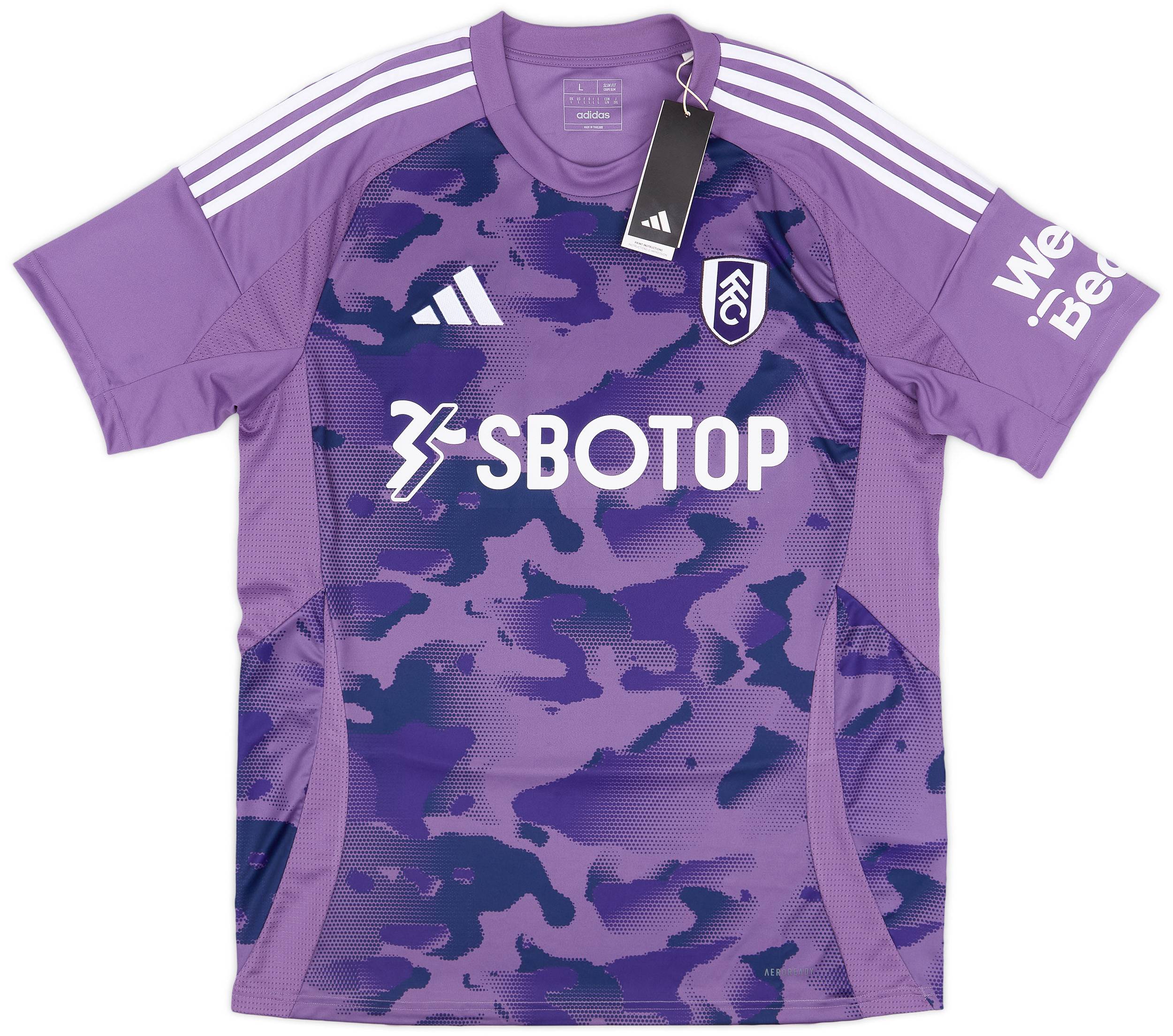 2024-25 Fulham Third Shirt Muniz #9