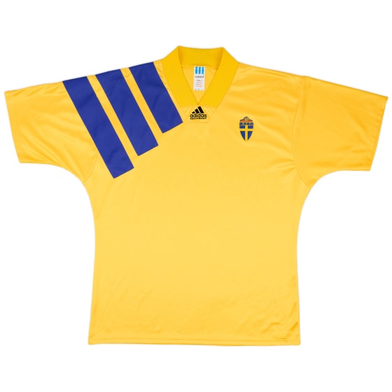 Sweden Football Shirts | Classic Retro Vintage Sweden Kits & adidas ...