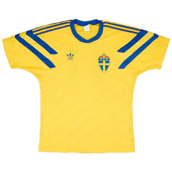 Sweden Football Shirts | Classic Retro Vintage Sweden Kits & adidas ...