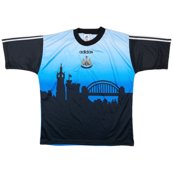 Newcastle Football Shirts | Classic Retro Vintage Newcastle Kits ...