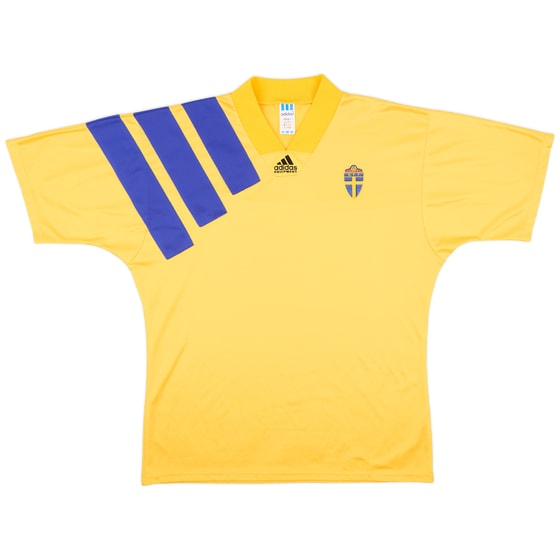 Sweden Football Shirts | Classic Retro Vintage Sweden Kits & adidas ...